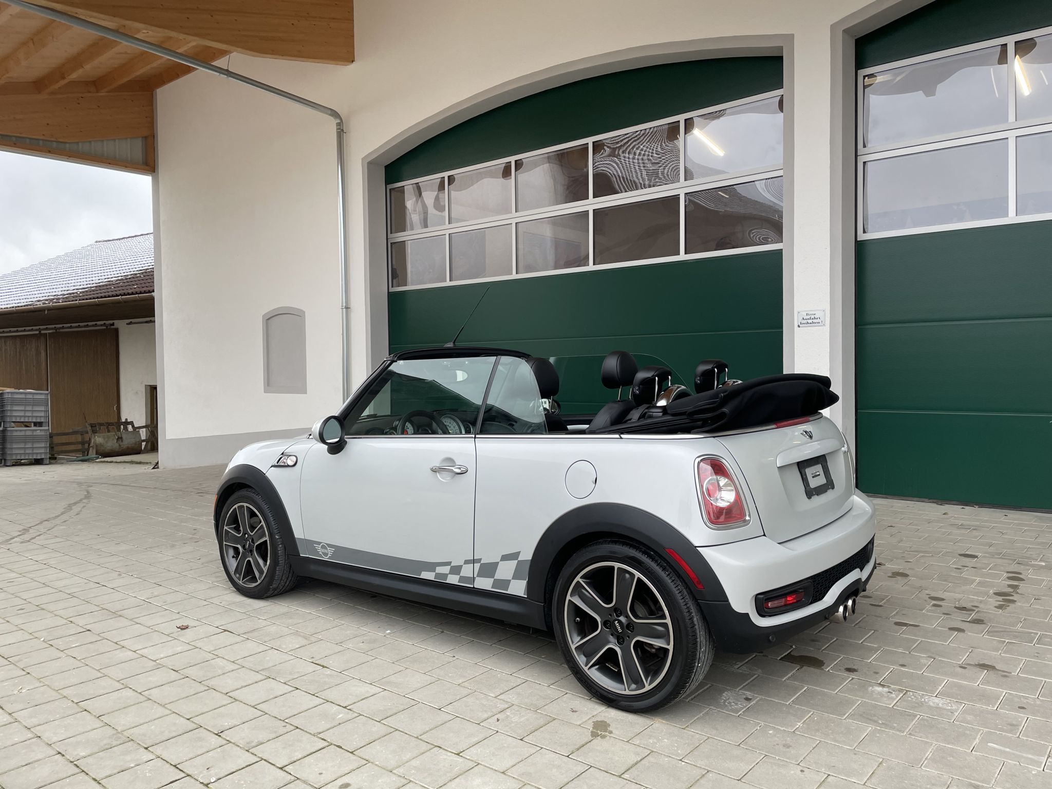 Wunderschne Mini Cooper Cabrio Automatik Bilder